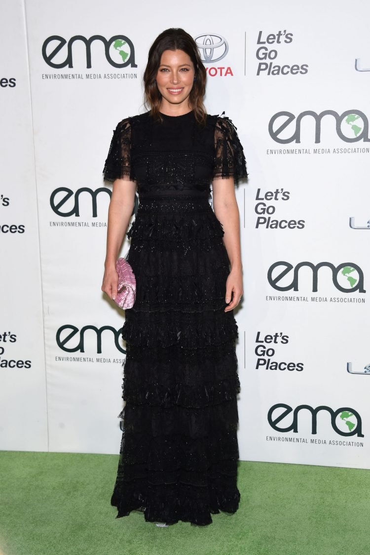 Jessica Biel's Physique: Height, Weight, Size, Measurements & More