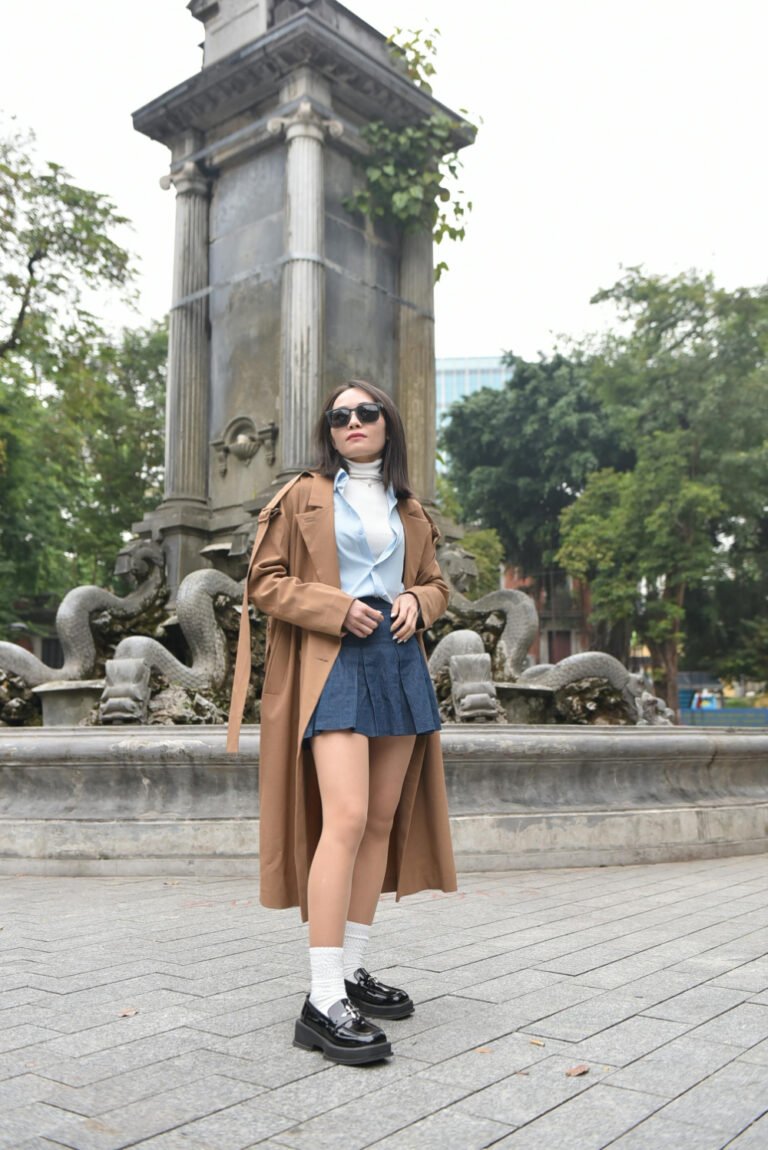 30 Fashionable Fall Outfits Every Woman Needs In Her Wardrobe