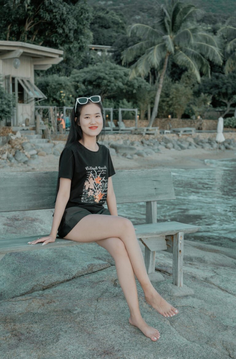 35+ Refreshing Island Vacation Outfits for a Tropical Getaway