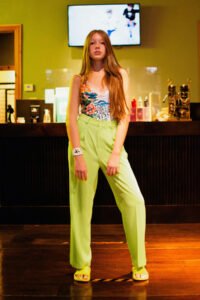 37+ Fashionable Dinner Date Outfits to Make Him Skip a Beat