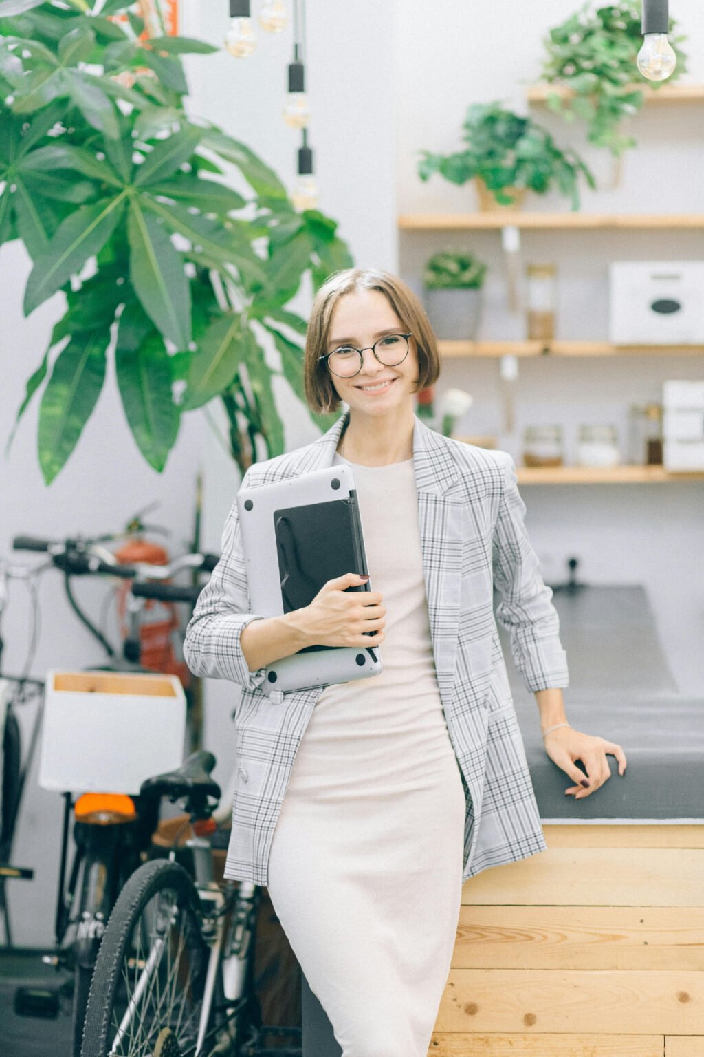 38+ Trendiest Corporate Outfits for Workaholic Businesswomen