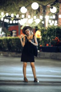 37+ Fashionable Dinner Date Outfits to Make Him Skip a Beat