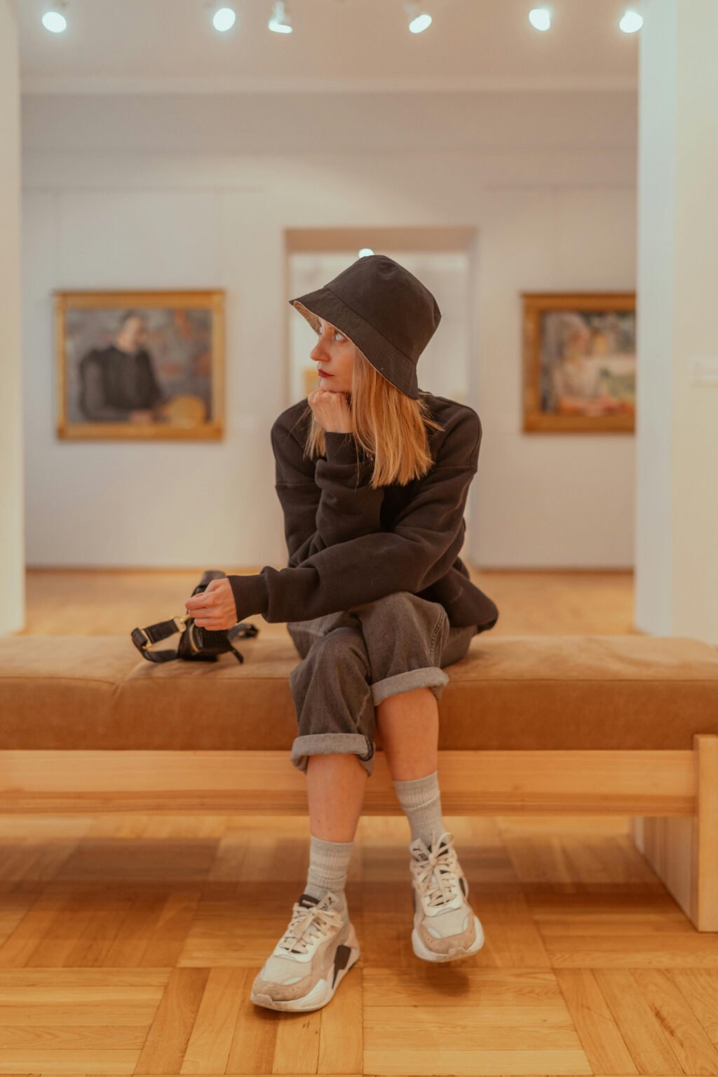 40+ Aesthetic Outfits to Wear on Your Next Museum Visit