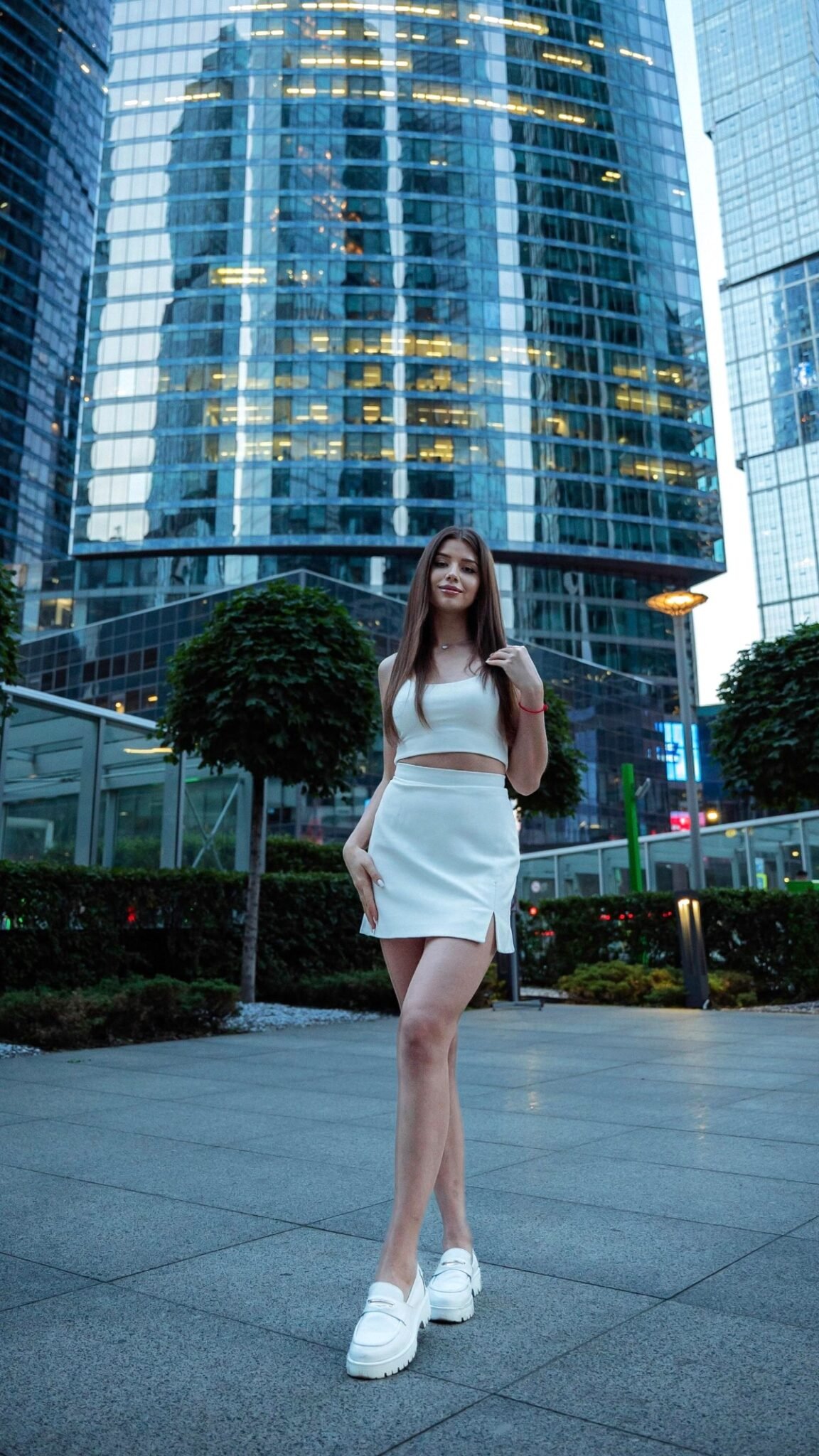 32+ Fashionable Dubai Outfits: From Souks to Skylines