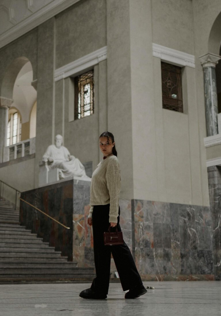 40+ Aesthetic Outfits to Wear on Your Next Museum Visit