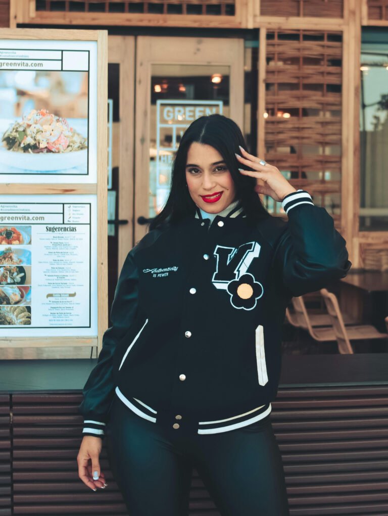 37+ Game-Changing Outfits to Wear to a Football Game Day