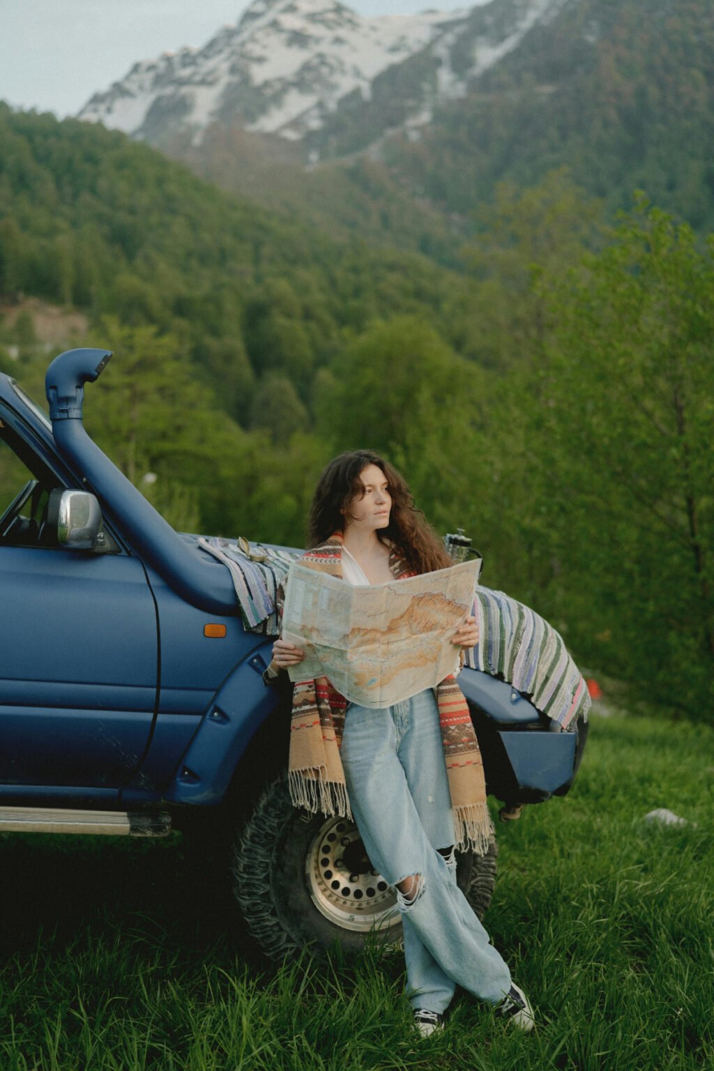 32+ Fresh Outfit Ideas for Your Next Road Trip Adventure