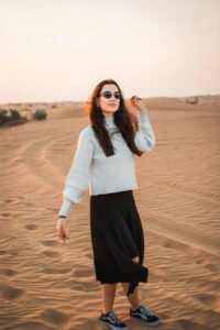 32+ Sizzling Desert Outfits: Chic Looks for Sun-Soaked Adventure