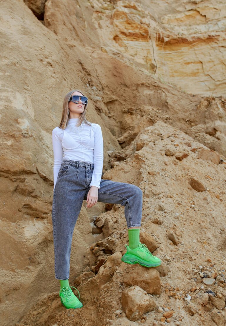 32+ Fresh Outfit Ideas for Your Next Road Trip Adventure