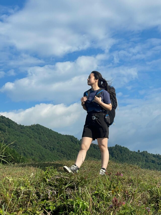 What to Wear on a Hiking Date: 30+ Outfit Ideas to Impress Him