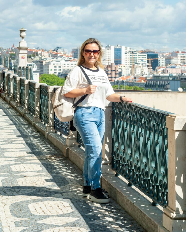 32+ Fresh Outfit Ideas for Your Next Road Trip Adventure