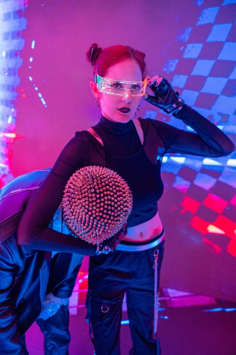 40 Dazzling Rave Outfit Ideas For Epic Dance Parties
