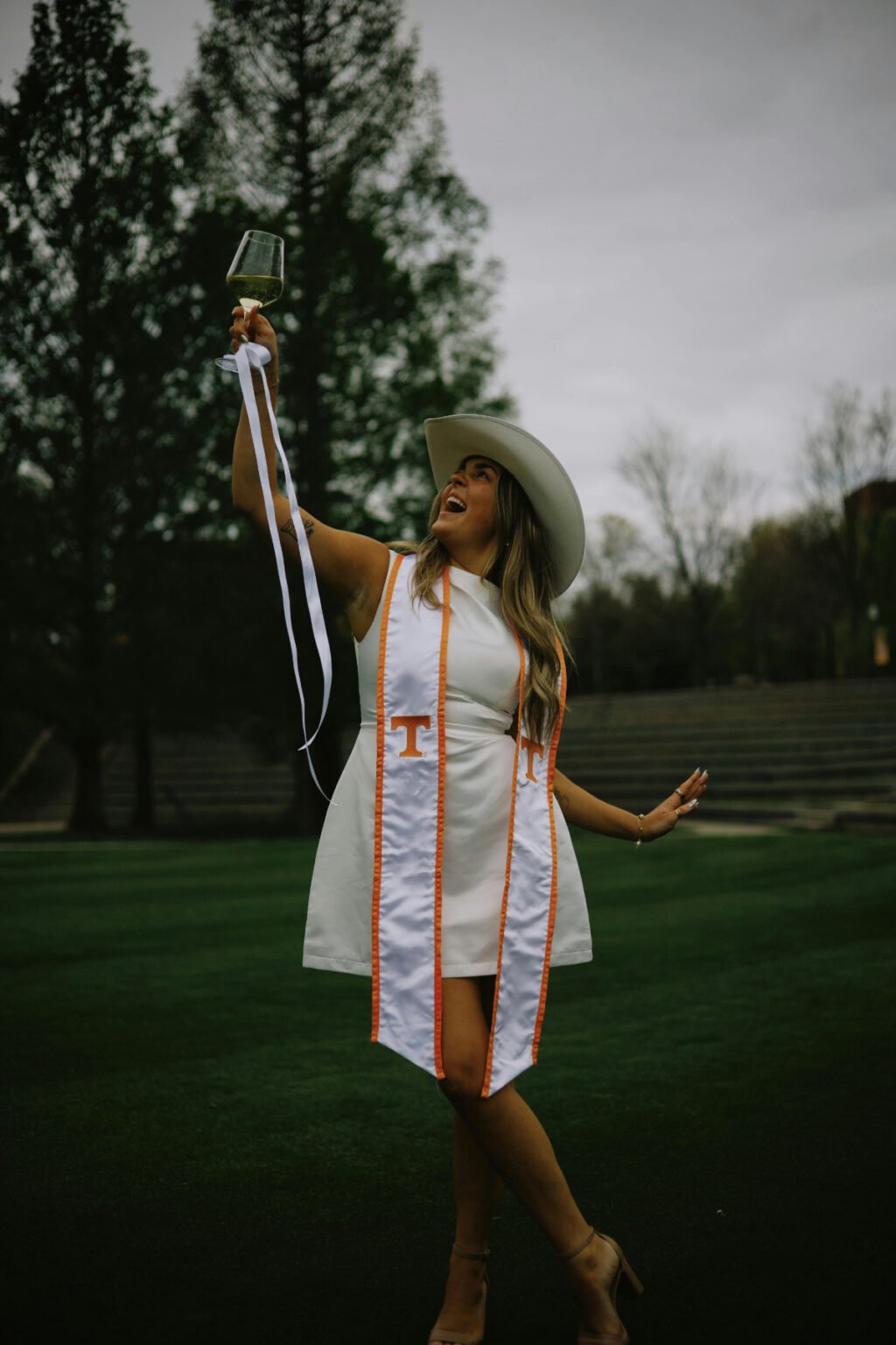 37+ Stylish Graduation Outfits for Fashionable Graduates
