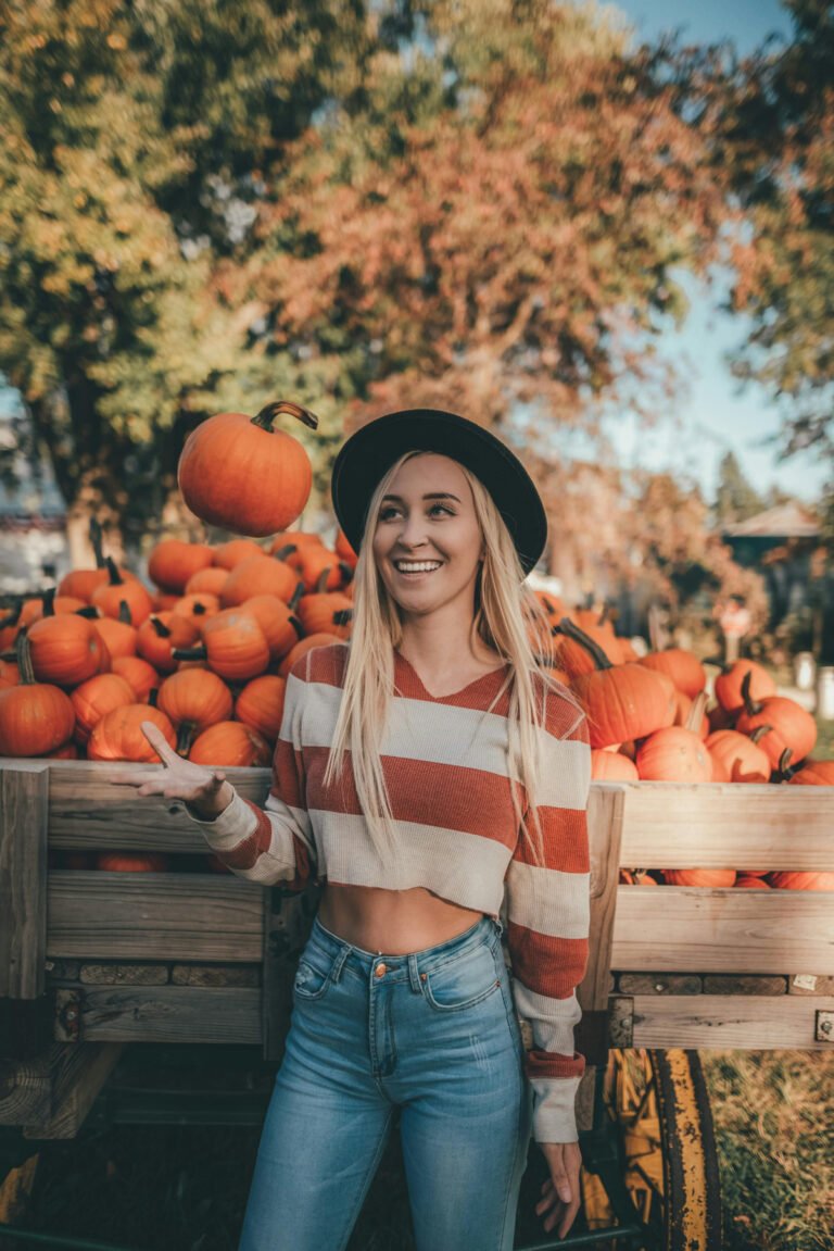 34+ Adorable Pumpkin Patch Outfits for Cozy Fall Outings