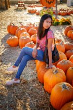 34+ Adorable Pumpkin Patch Outfits for Cozy Fall Outings