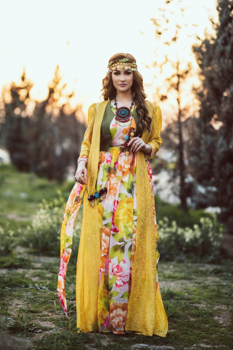 37+ Chic Boho Festival Outfits That Are Total Showstoppers
