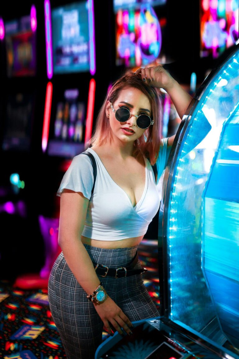 40+ Fashion-Forward Night Club Outfits to Rule the Dance Floor