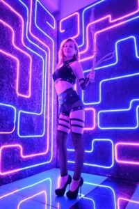 40+ Dazzling Rave Outfit Ideas for Epic Dance Parties
