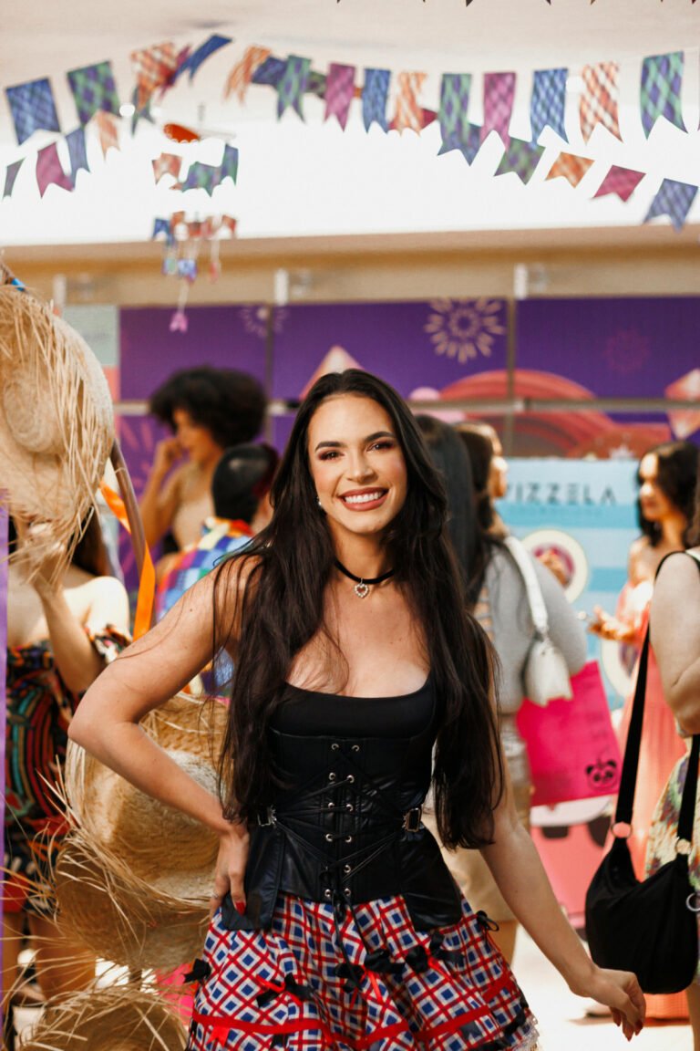 37+ Chic Boho Festival Outfits That Are Total Showstoppers