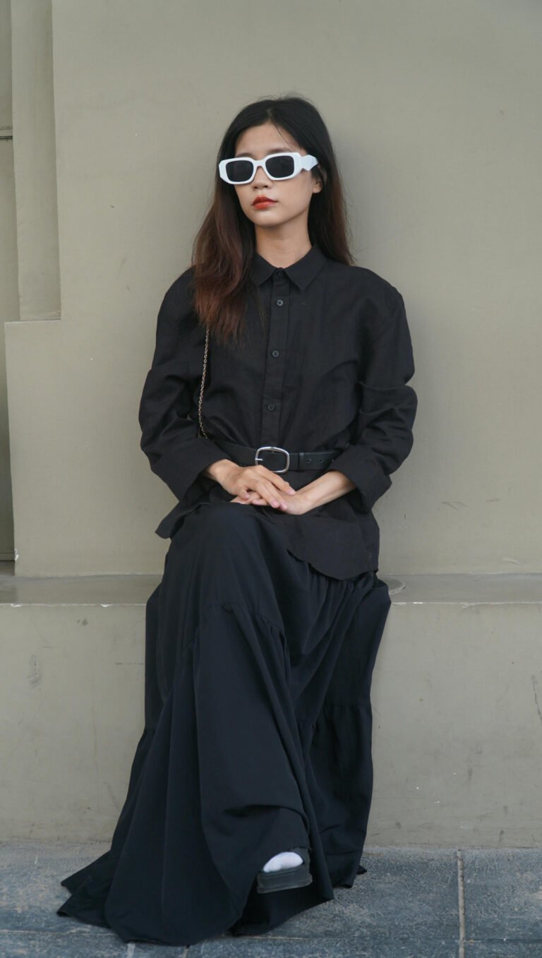 30+ Respectful Humble Outfits You Can Wear to a Funeral