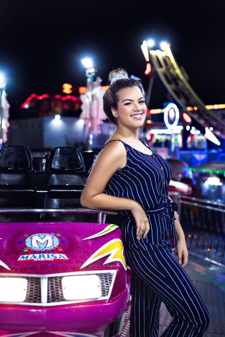 33+ Dazzling Carnival Outfits for the Ultimate Festive Look