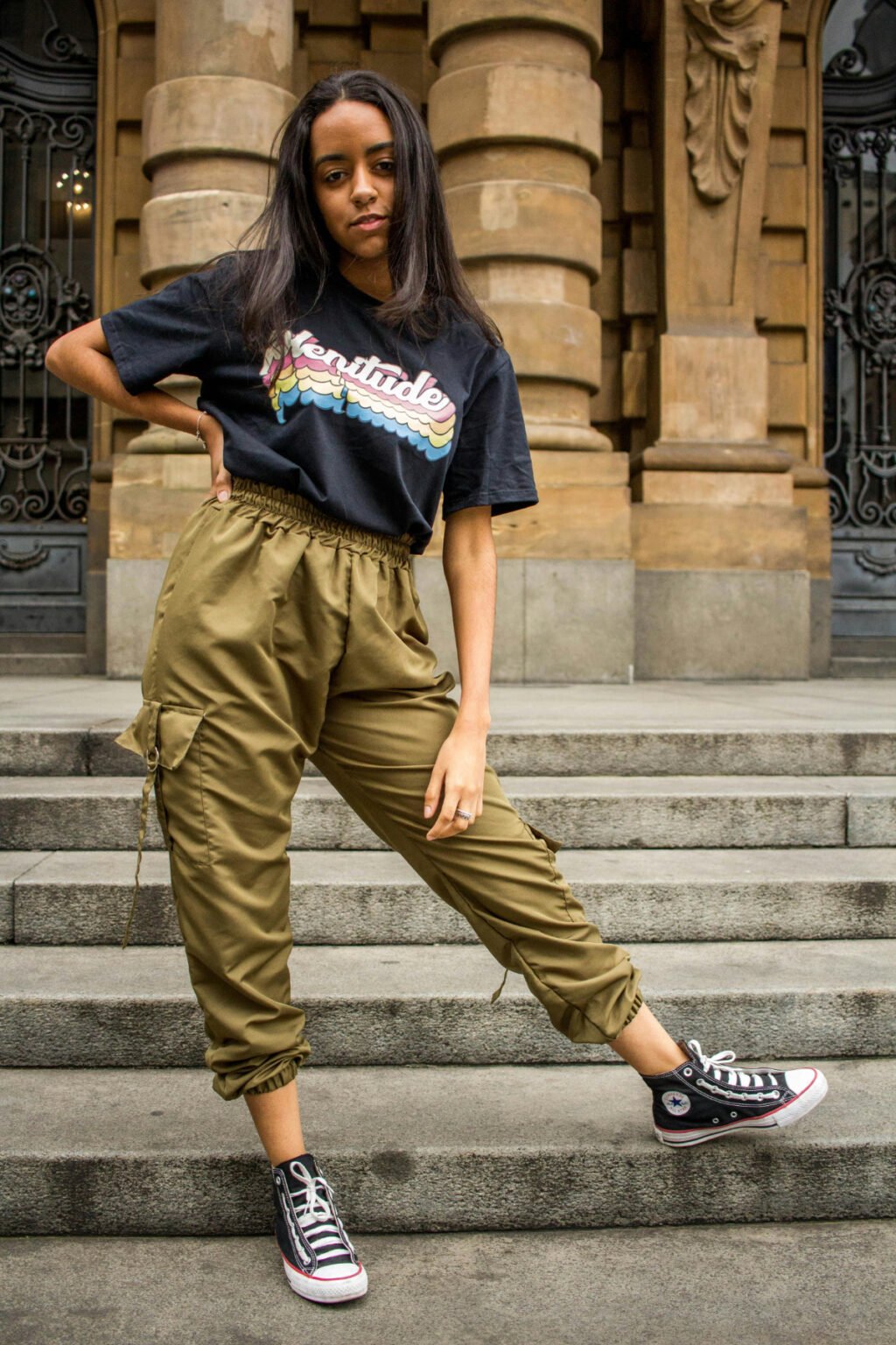 34+ Fashionable Sweatpants Outfits Women are Obsessing Over