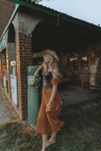 35+ Ethereal Cottagecore Outfits for Countryside Lovers