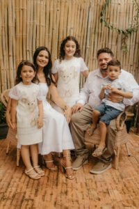 33+ Stylish Family Photo Outfit Ideas for Picture-Perfect Moments