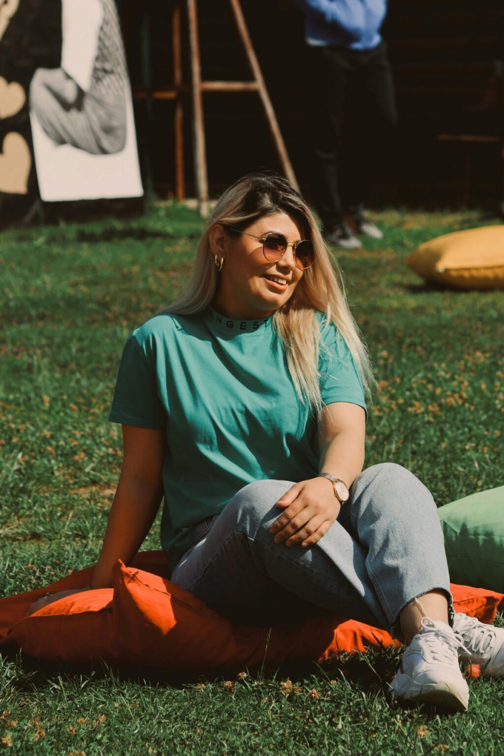 30+ Sensational Summer Festival Outfits to Stand Out in the Crowd