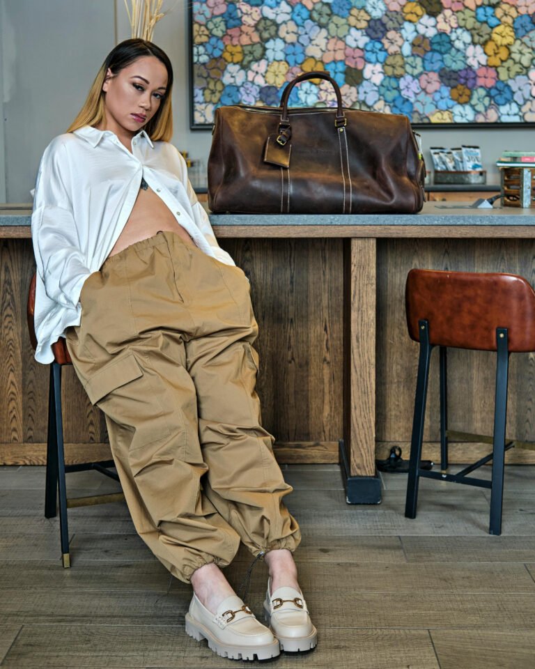 35+ Fashion-Forward Cargo Pants Outfits For Every Occasion