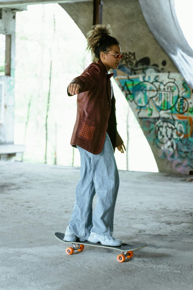 35+ Insanely Cool Skater Girl Outfits for the Ultimate Street Style