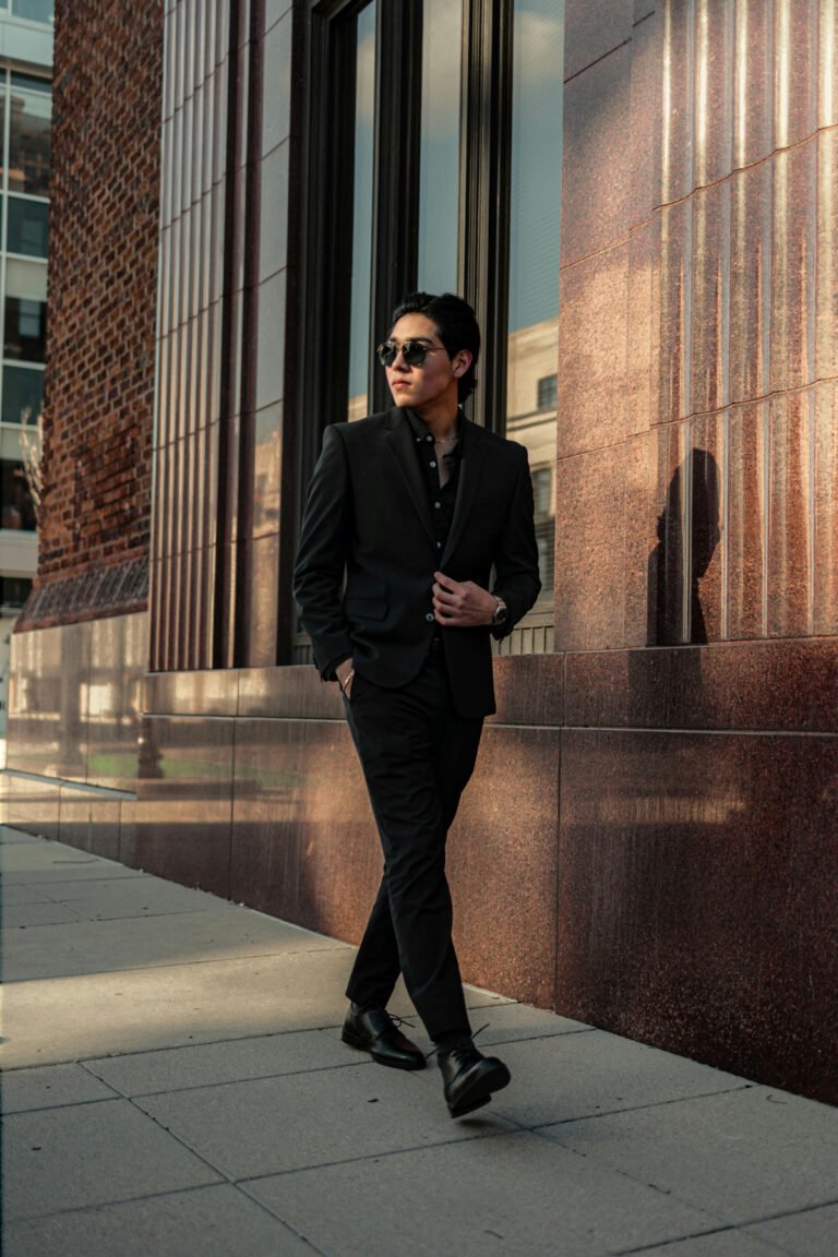 35+ Sophisticated All Black Outfits for Men: From Casual To Formal