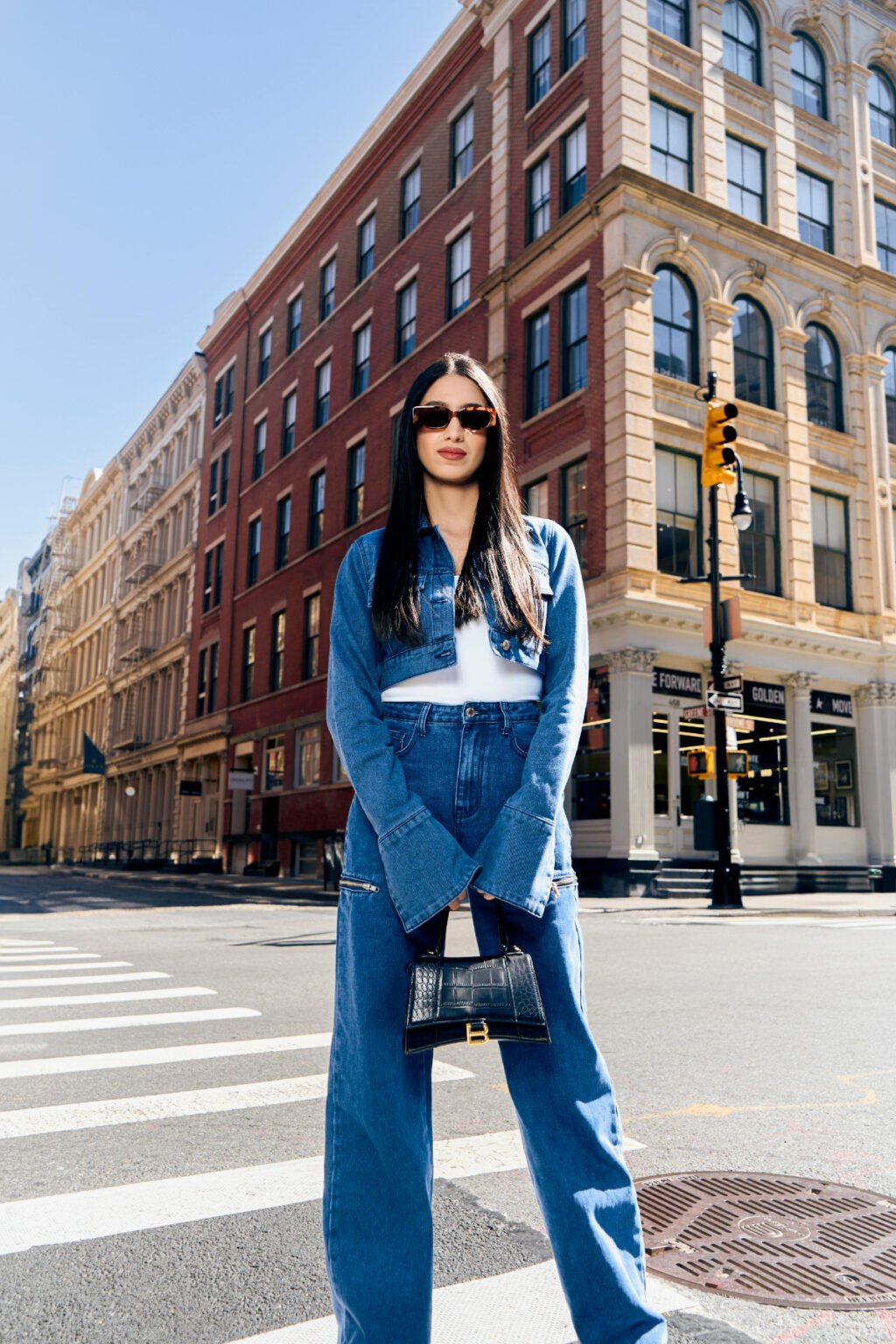 23+ Aesthetic Baggy Outfits From Casual to Office Ready