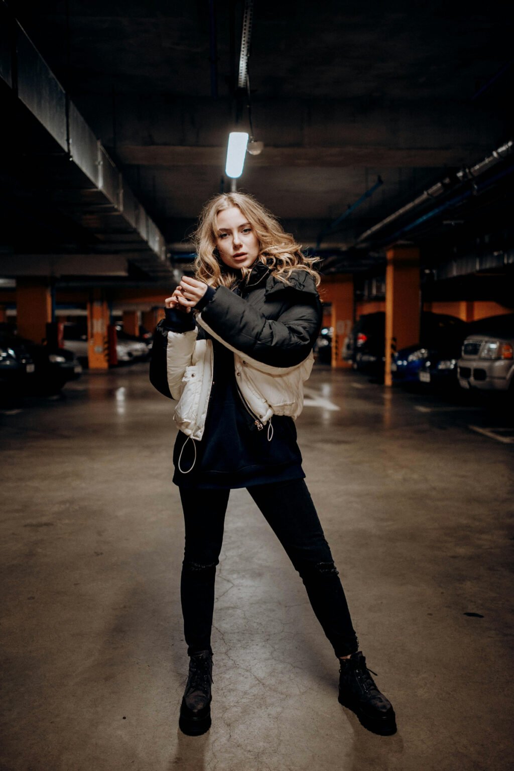 25+ Stylish Outfits to Style with Combat Boots for Women