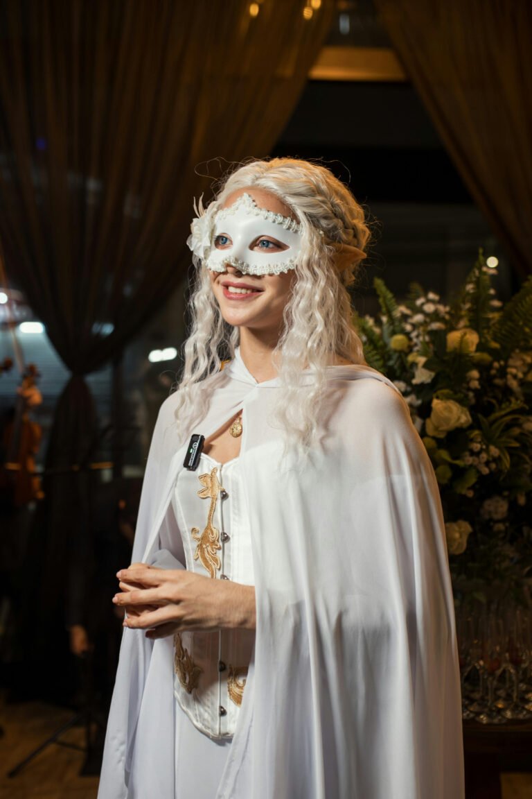 30+ Epic Saltburn Party Outfits That Look Straight Out of the Movie