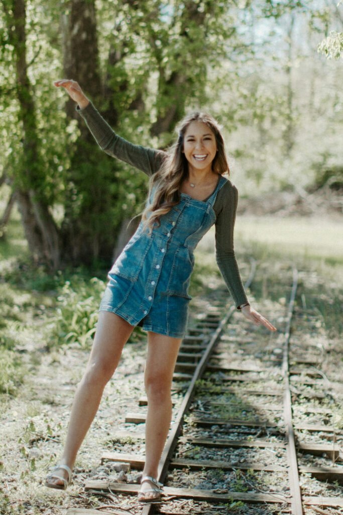 30+ Modern Denim Dress Outfits That Transition From Day To Night