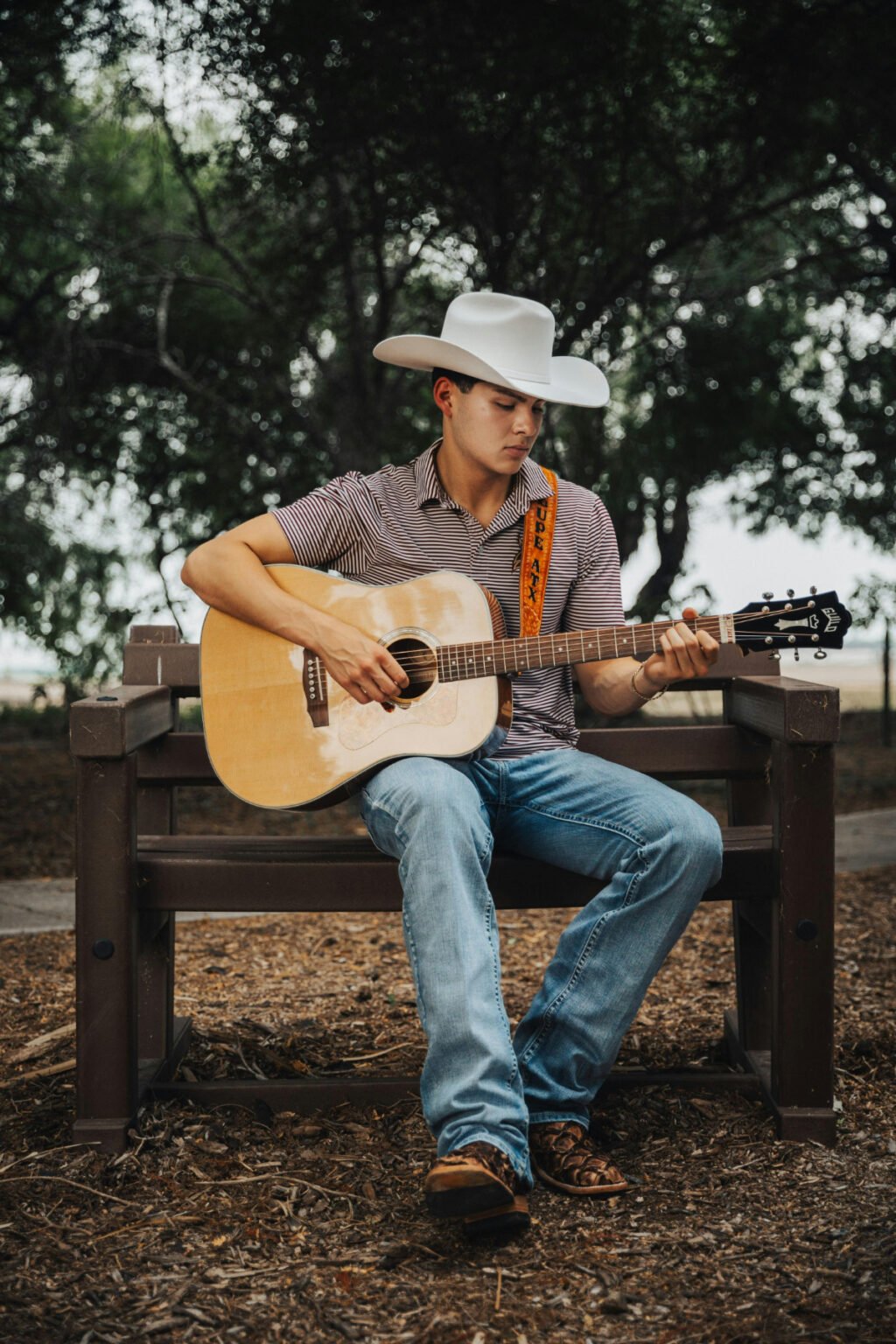 20+ Modern Men's Cowboy Outfits for Ranch Work to Saturday Night
