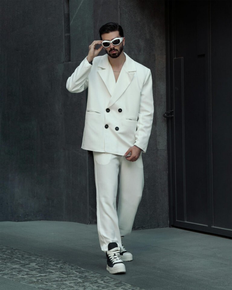 25+ Trendy All White Men Outfits for a Fresh & Fine Look
