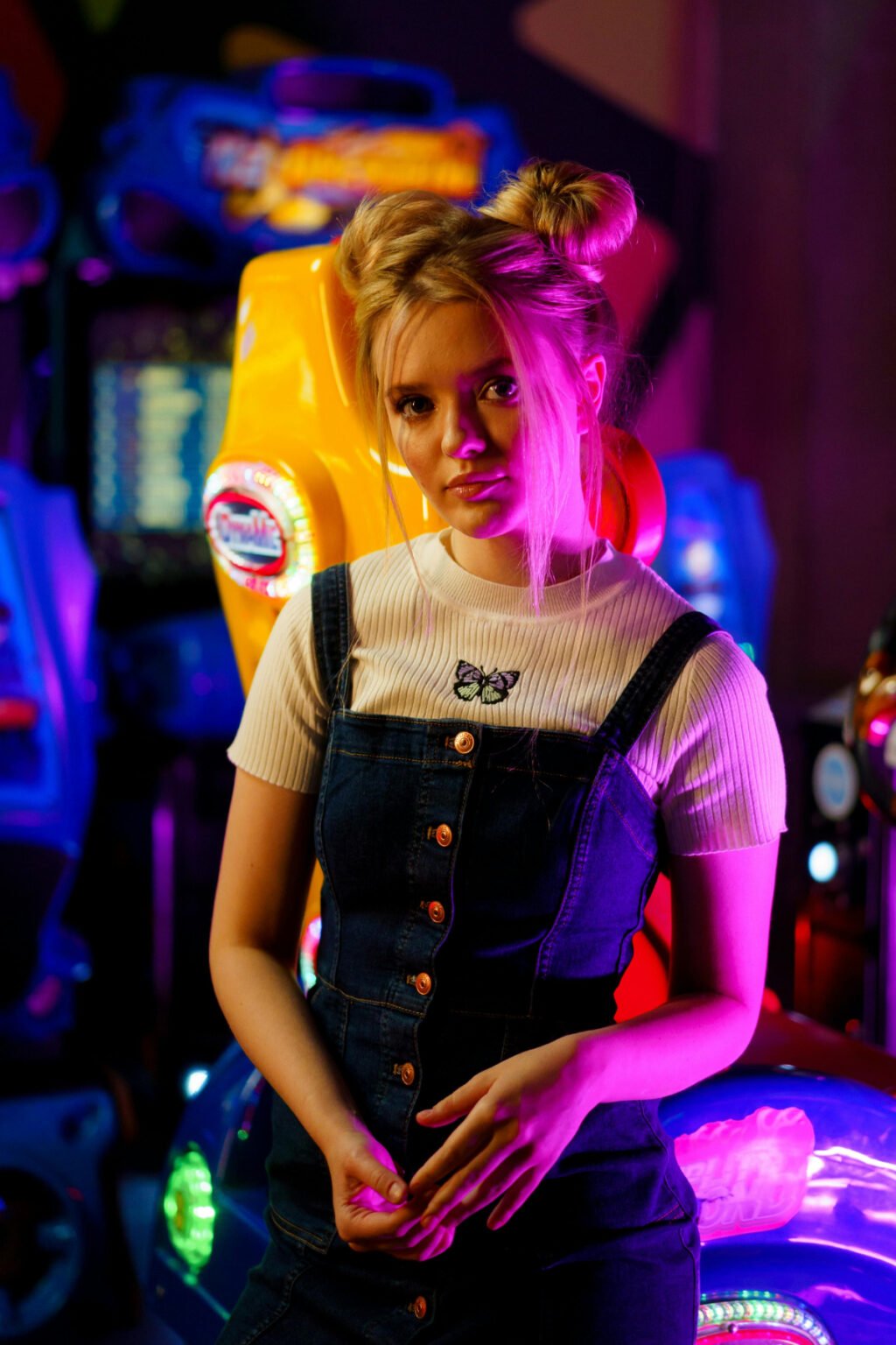 28+ Iconic Euphoria Outfits for Die-Hard Fans of the Show