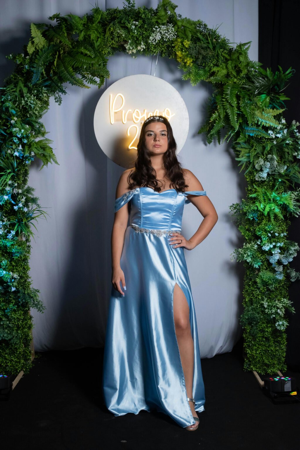 25+ Stunning Prom Outfit Ideas That Guarantee All Eyes On You