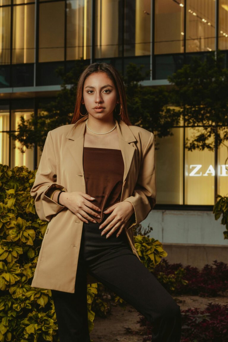 28+ Elegant Velvet Outfits That Look Celebrity-Expensive