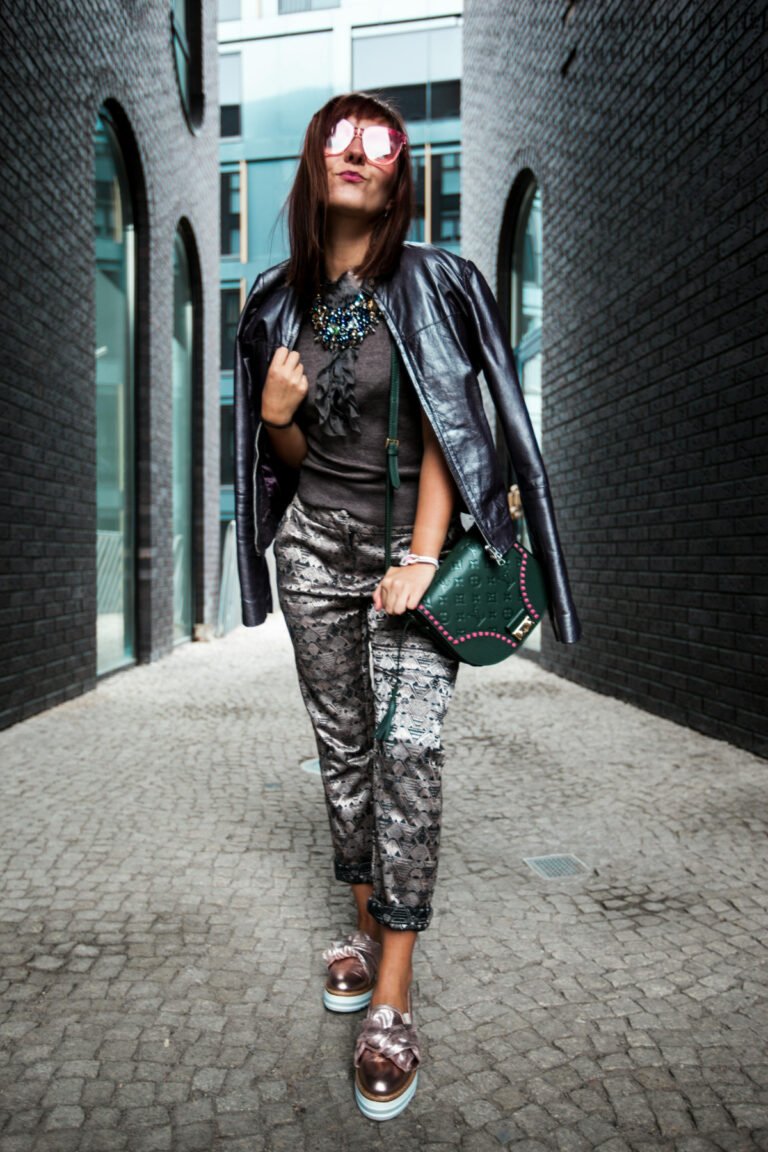 25+ Electrifying Cyberpunk Outfits Futuristic Women Will Love!