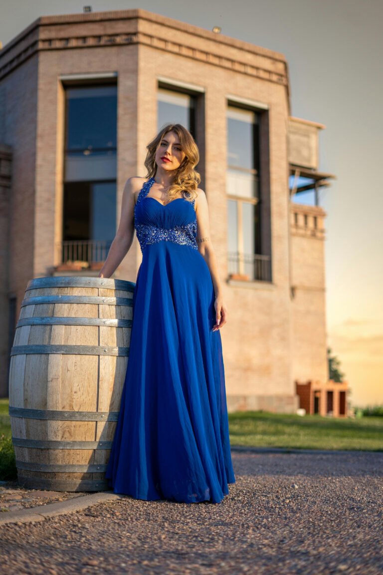 25+ Stunning Prom Outfit Ideas That Guarantee All Eyes On You