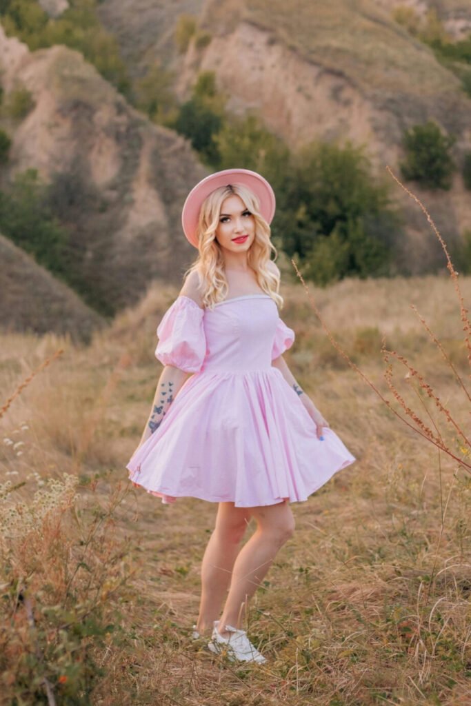 30+ Aesthetic Coquette Outfits to Flaunt Your Feminine Side